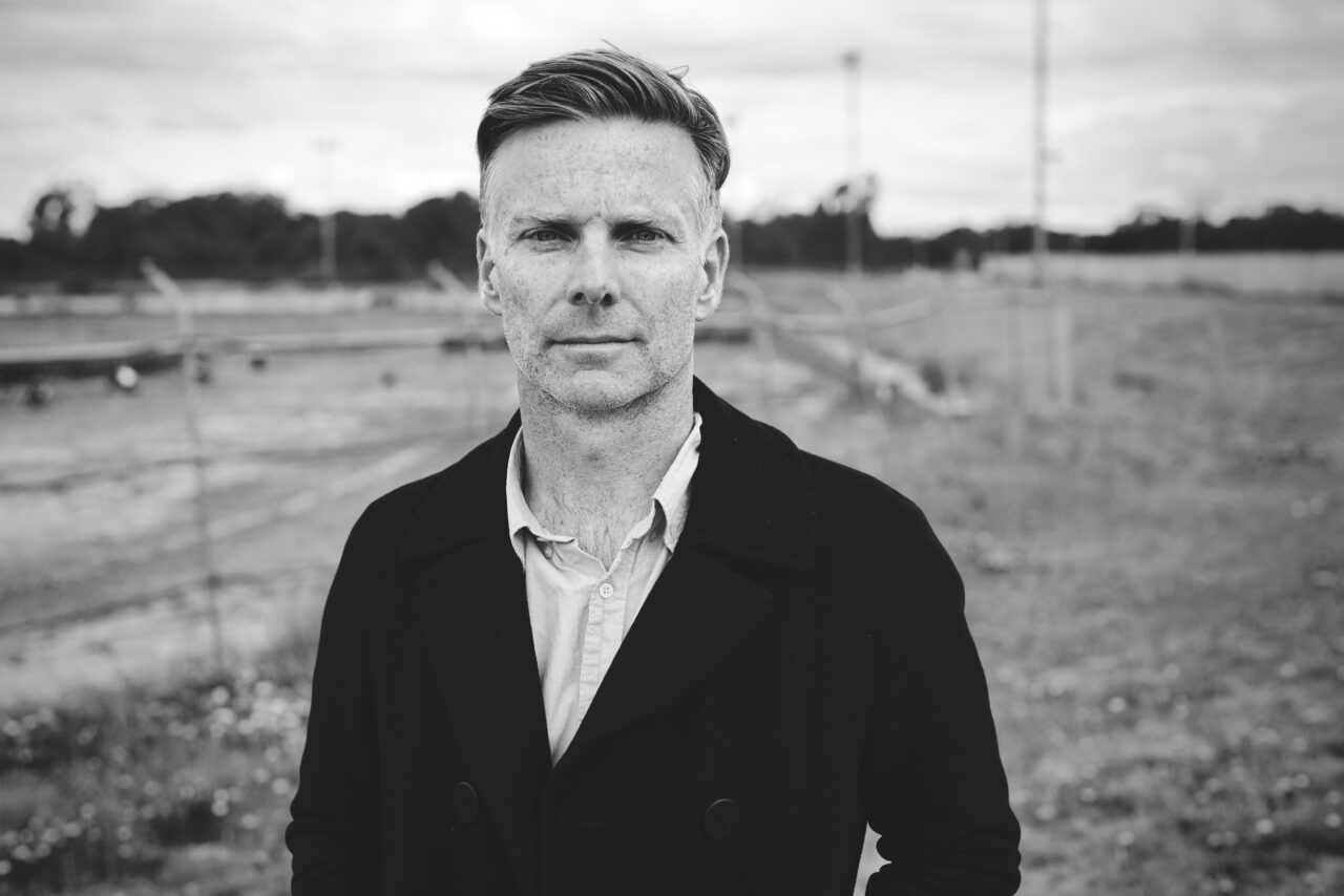 Tamas Wells谈论他即将对日本进行的访问。”天使在歌唱”，俯瞰这个不平等的世界。 ｜ NiEW – 音乐、电影、艺术、戏剧、时尚等亚洲 ...